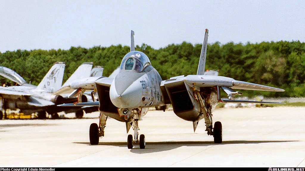 Blog de Aviones de Caza y Ataque: GRUMMAN F-14 TOMCAT